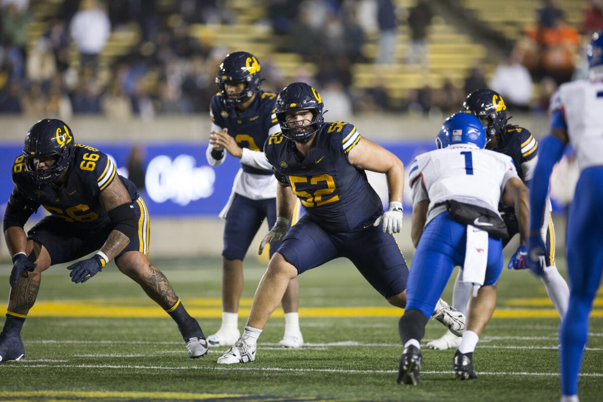 KU adds veteran tackle Morrow, per reports - KU Sports